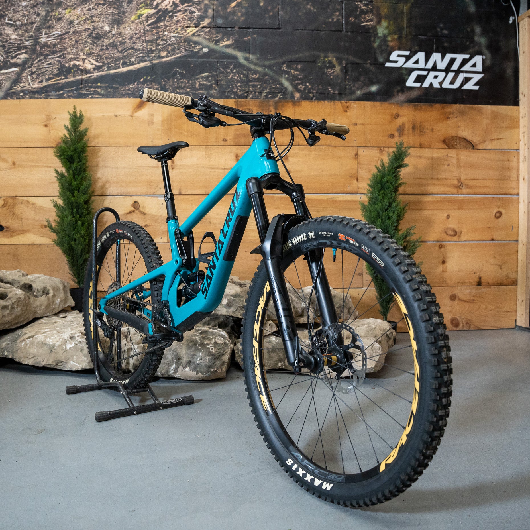 Santa Cruz Bikes Canada – Bateman's Bicycle Company